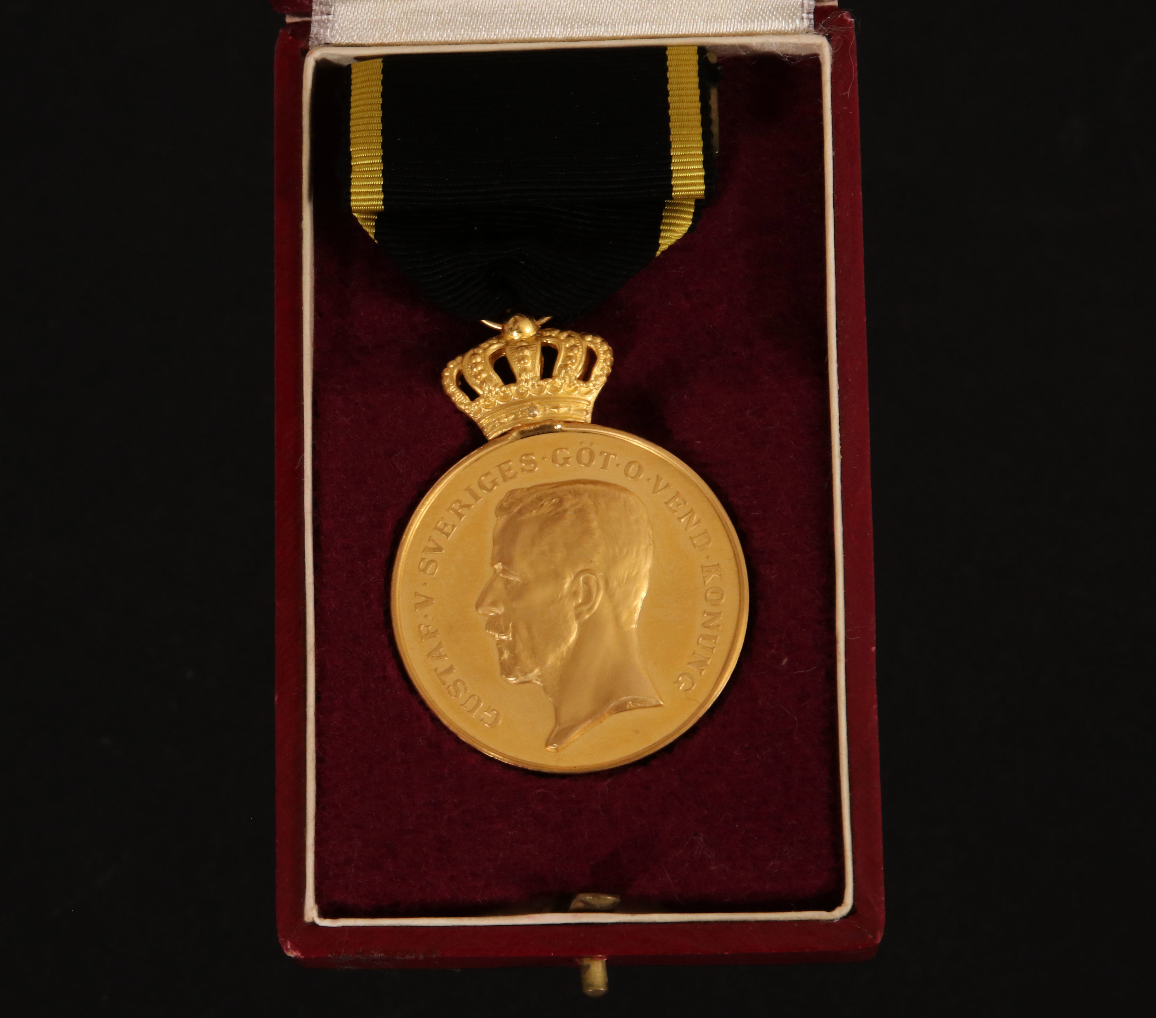 Guldmedalj, Pro Patria | Auktion